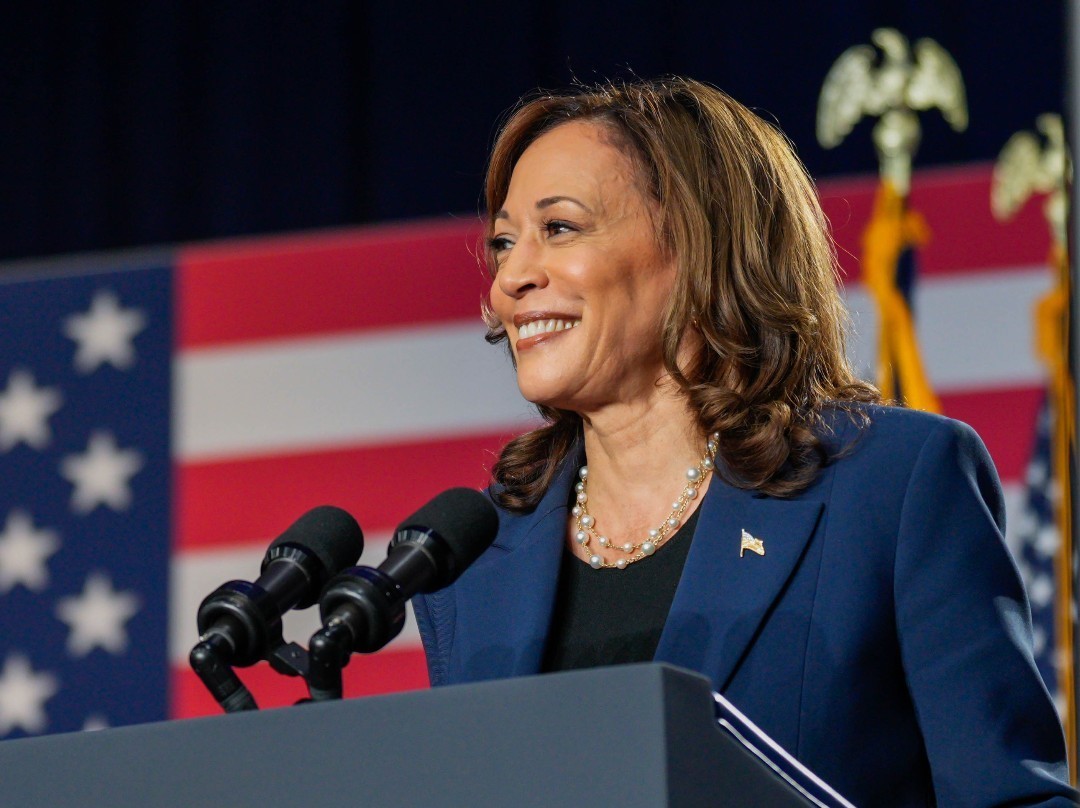 Κάμαλα Χάρις: H πρώτη γυναίκα και η πρώτη μαύρη Αμερικανίδα ...