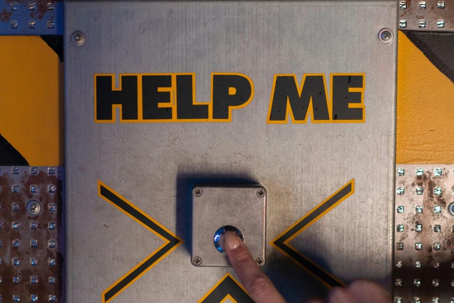 Panic Button & SafeYOUth: Οι εφαρμογές που σώζουν ζωές με ένα πάτημα - Πώς ακριβώς λειτουργούν ...